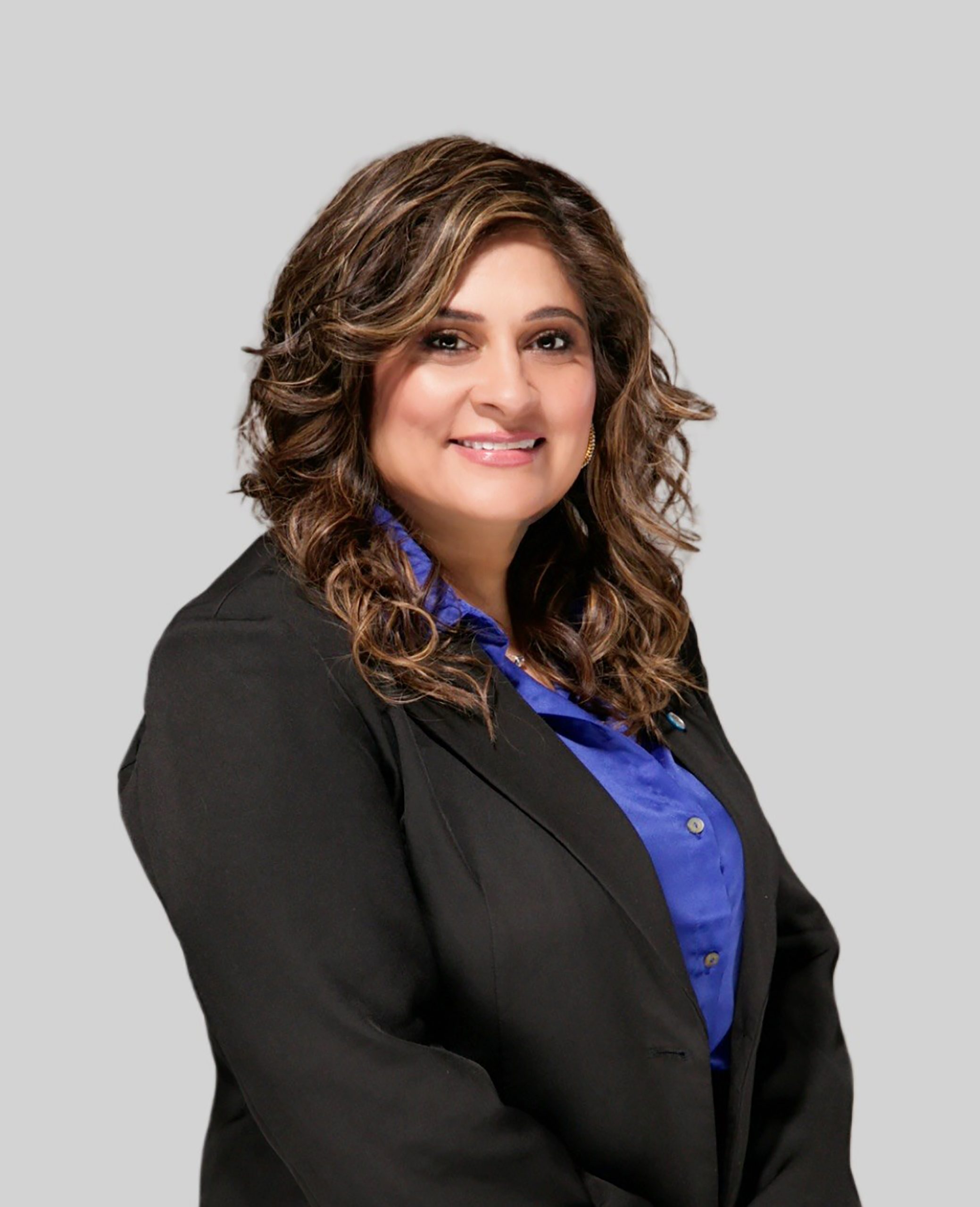 SARB BHATIA - BE YOU—DON’T FOLLOW THE CROWD - Drishti Magazine