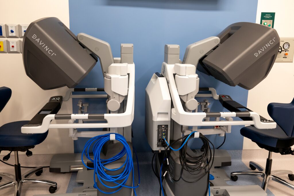 First Robotic Surgery Performed at Surrey Memorial Hospital - Drishti ...